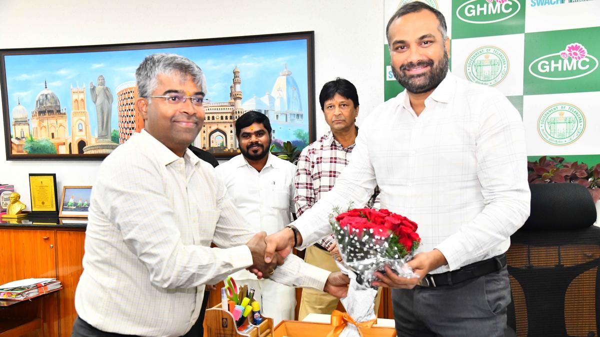 R.V. Karnan takes charge as GHMC commissioner - The Hindu